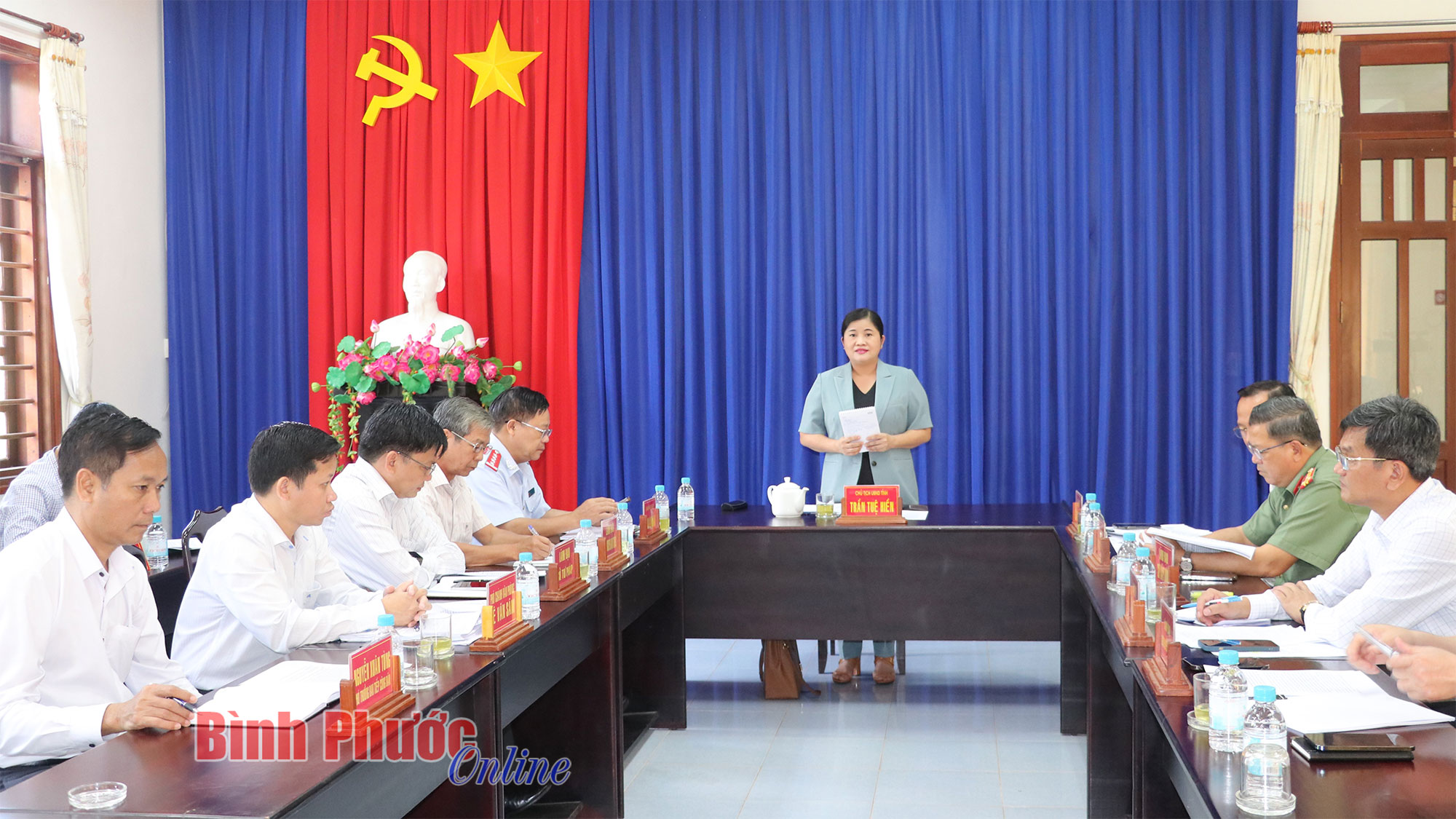 Chủ tịch UBND tỉnh Trần Tuệ Hiền tiếp công dân định kỳ - Binh Phuoc ...