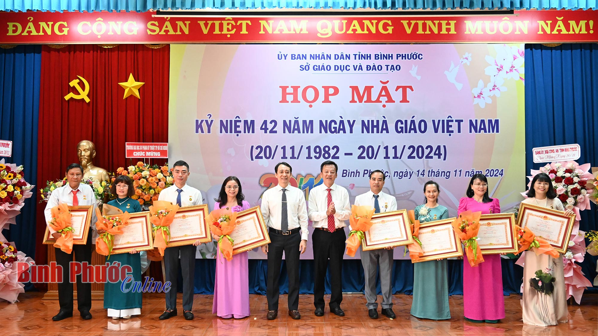Họp Mặt Kỷ Niệm 42 Năm Ngày Nhà Giáo Việt Nam Binh Phuoc Tin Tuc 1963