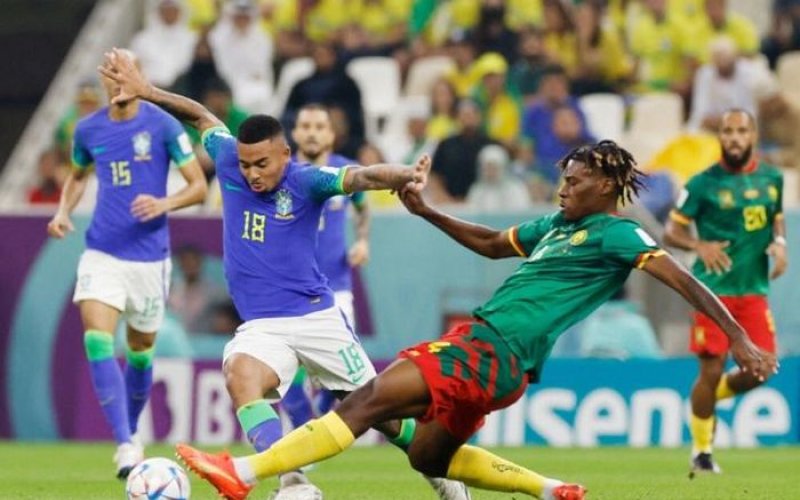 Thua sốc Cameroon phút bù giờ, Brazil suýt mất ngôi đầu bảng - Binh ...