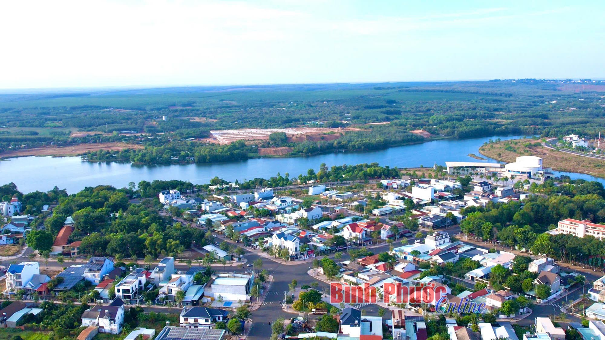 Nhiều hoạt động ý nghĩa chào mừng kỷ niệm 50 năm giải phóng Đồng Xoài ...