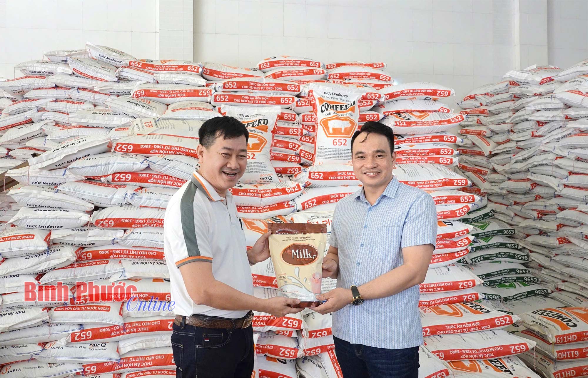 Từ đam mê nuôi heo thành đại lý “ngàn tấn” tại xã Bom Bo - Binh Phuoc ...