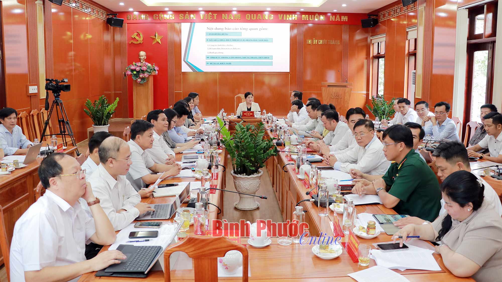 Phó Bí thư Tỉnh ủy, Chủ tịch UBND tỉnh Trần Tuệ Hiền làm việc với Thị ...