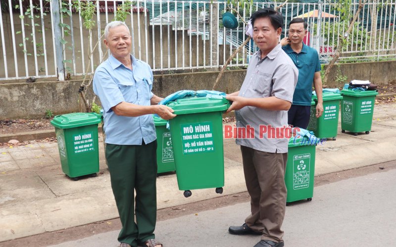 Bảo vệ môi trường từ thùng rác gia đình - Binh Phuoc, Tin tuc Binh ...
