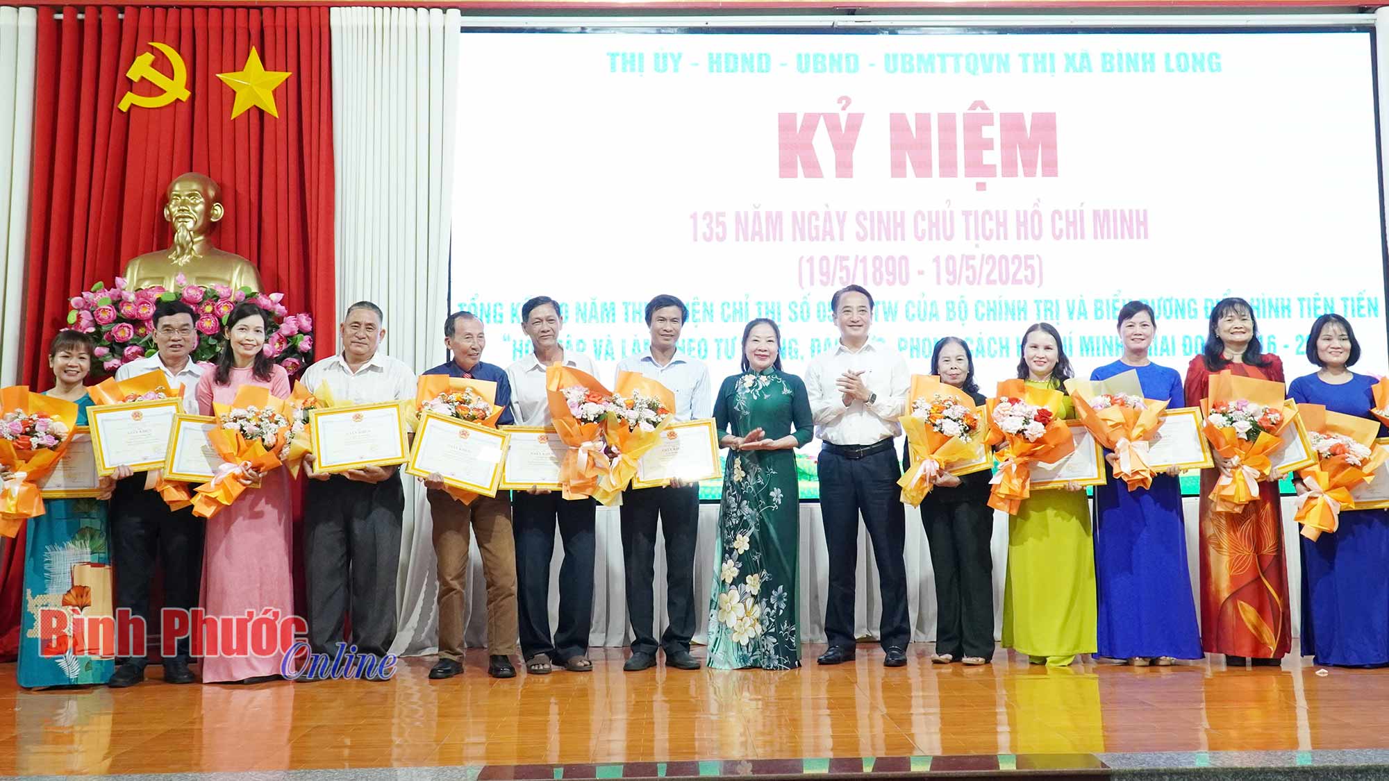 Bình Long tuyên dương điển hình tiên tiến học tập và làm theo Bác ...