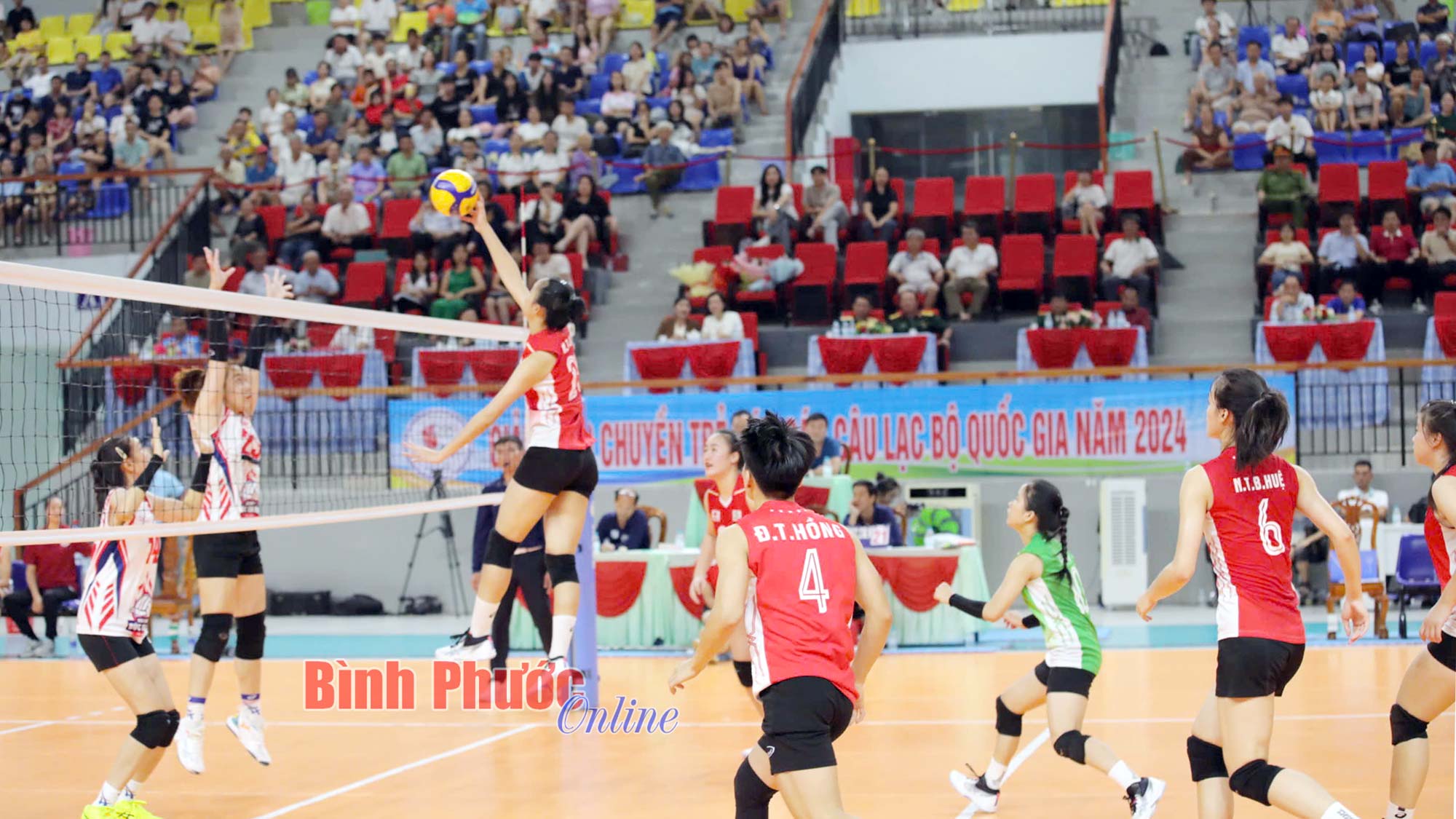 Binh chủng Thông Tin - Trường Tươi Bình Phước vô địch Giải bóng chuyền ...