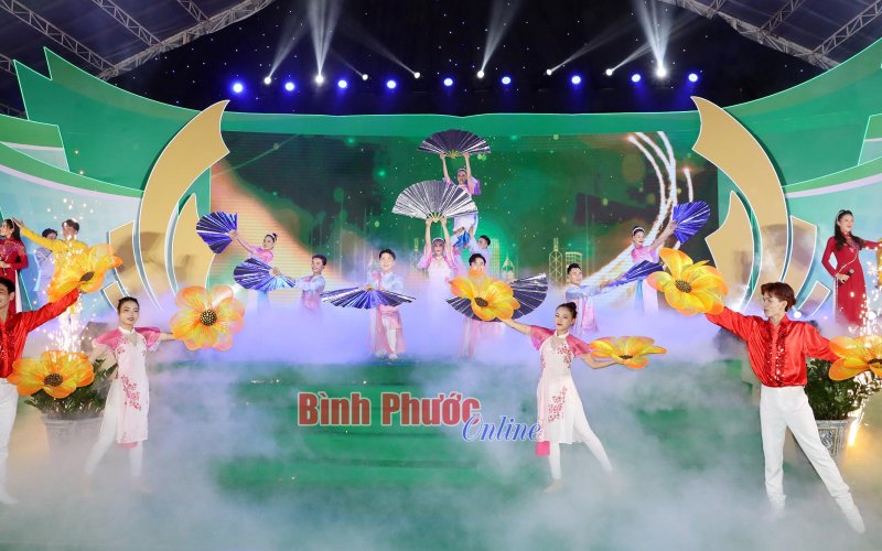 Bình Phước: Đặc sắc chương trình nghệ thuật chào mừng Chơn Thành lên ...