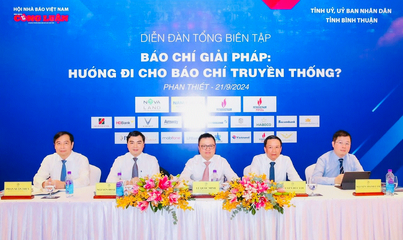 Khai mạc Diễn đàn Tổng Biên tập năm 2024: Báo chí giải pháp giúp báo ...